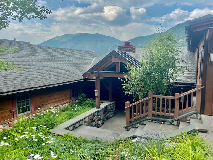 Family Friendly Luxury Home - Aspen, CO