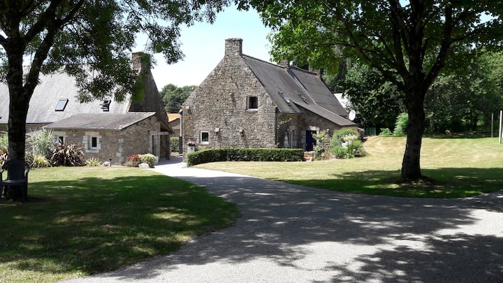 Gîte 4 Chambres. Borne De Recharge. Wifi - Languidic