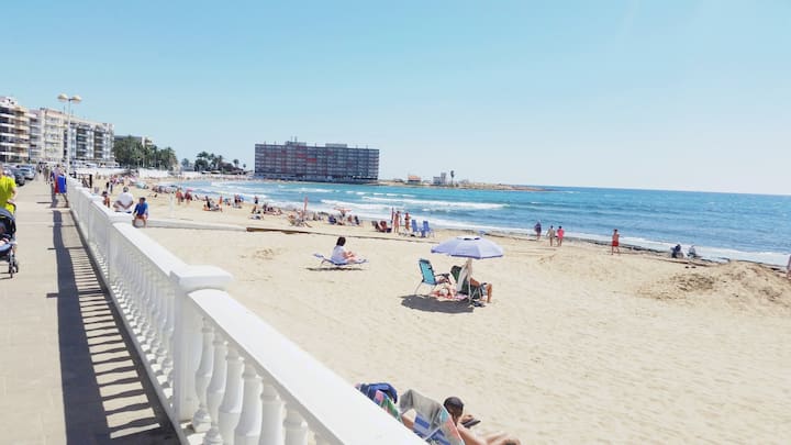 2 Ch, 150m De La Plage, Tv, Wifi, Airco - Torrevieja