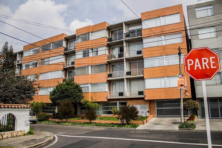 Apartaestudio Con Parqueadero. Villas / Bulevar - Bogota