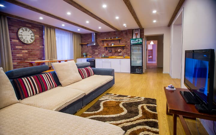 Summit Hostel - 울란바토르