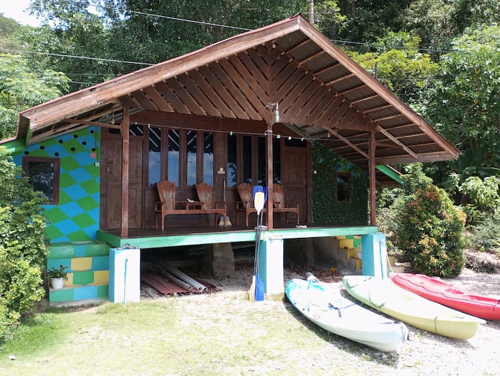 2 Bdrm 2bth Beachfront Villa - Sabang