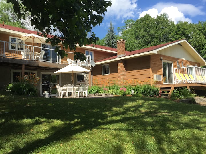 Beech Cottage - Peninsula Lake 6 Bedrooms - Huntsville