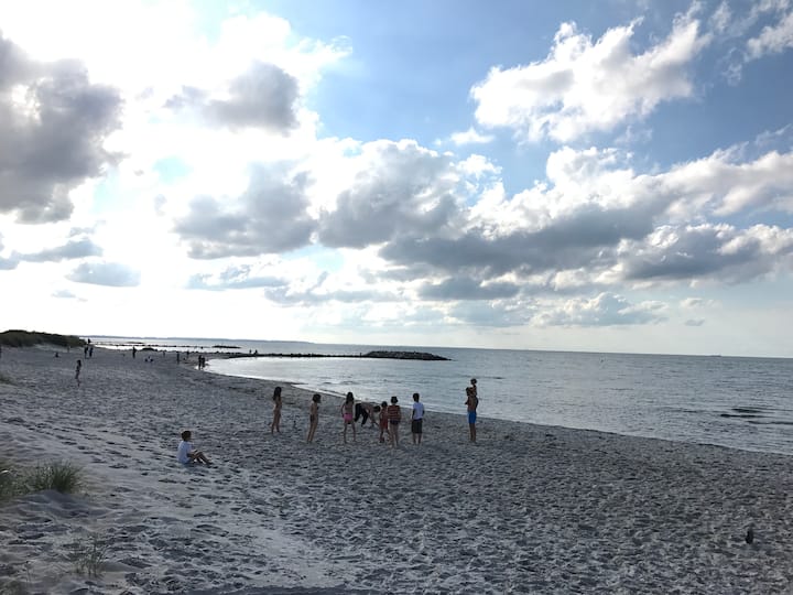 Heuboden - Ostsee Hof Mit Tieren, Weiter Strand - Wisch