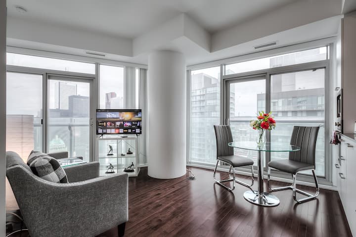 Monthly Rental Discount 40th+condo Beside Cn Tower - Toronto