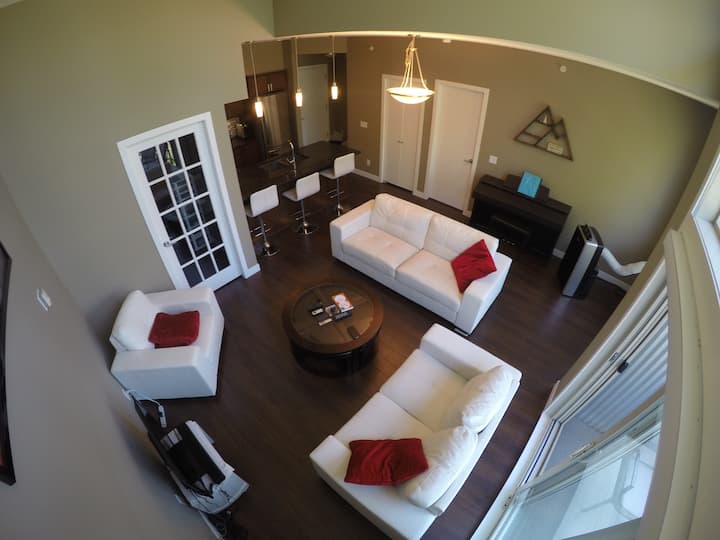 Modern Condo~10 Minutes Dt & Direct Bus To Airport - Calgary