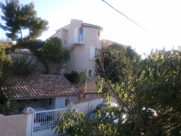 Maison Principale Dans Village Provençal - Marignane