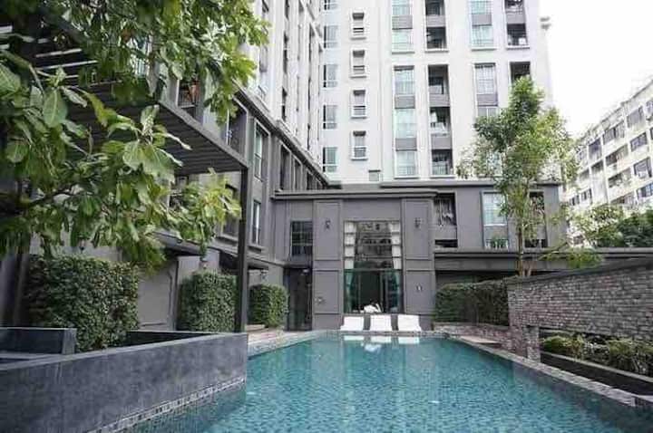 A Cozy 1 Bedroom Near Mrt 1 Station To Jj Market. - Bang Khen