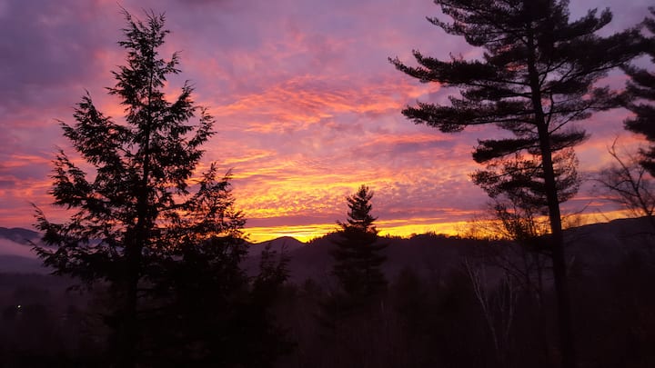 Million Dollar Sunset Story Land Mt Wash N Conway - Carousel, Intervale