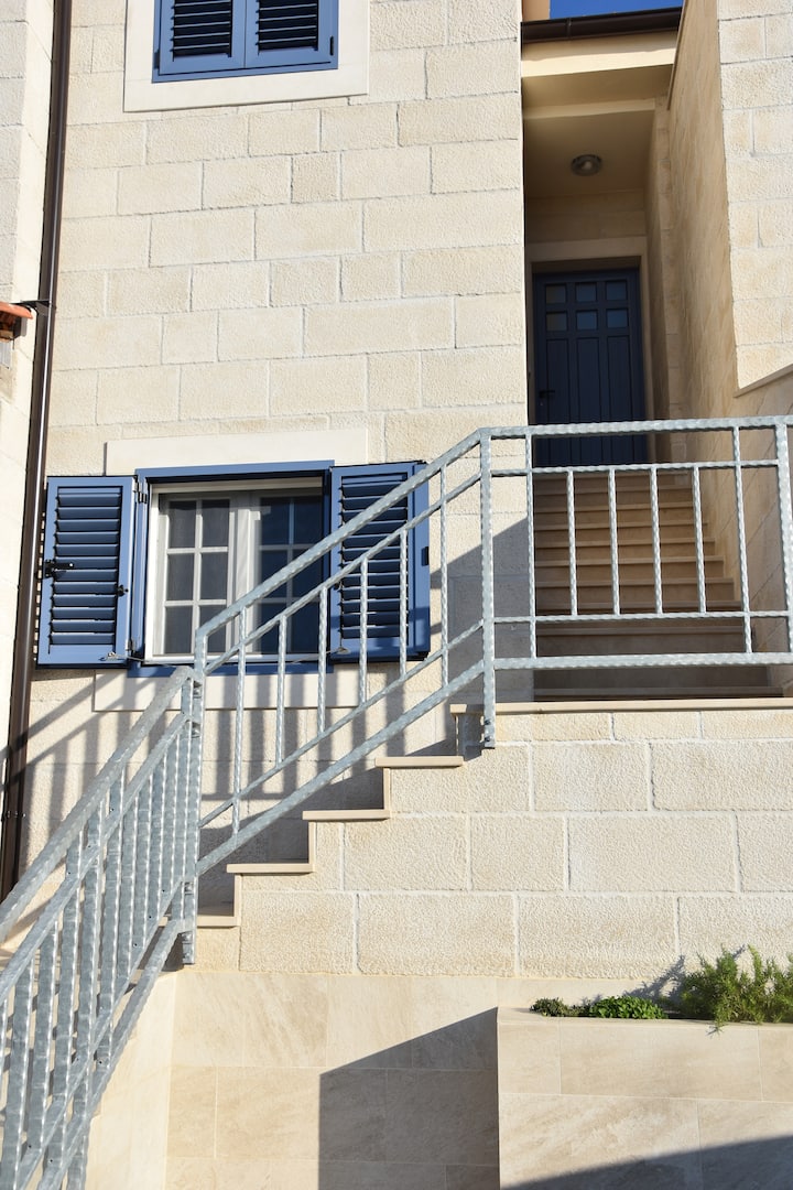 Blue Dream With A Seaview - Jezera