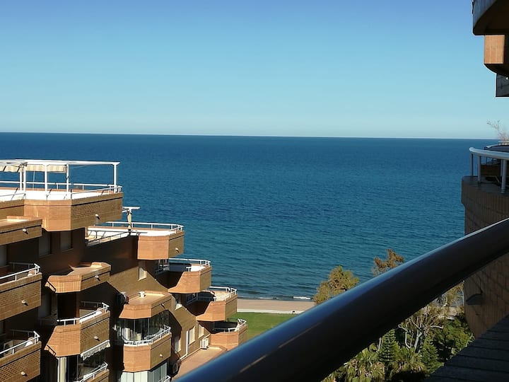 Apartamento En 1a Linea De Playa - Benicasim
