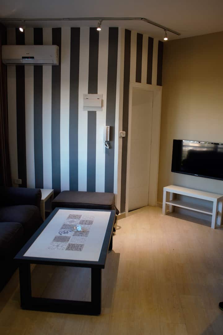 Stylish Downtown 1 Bedroom Flat - Amman