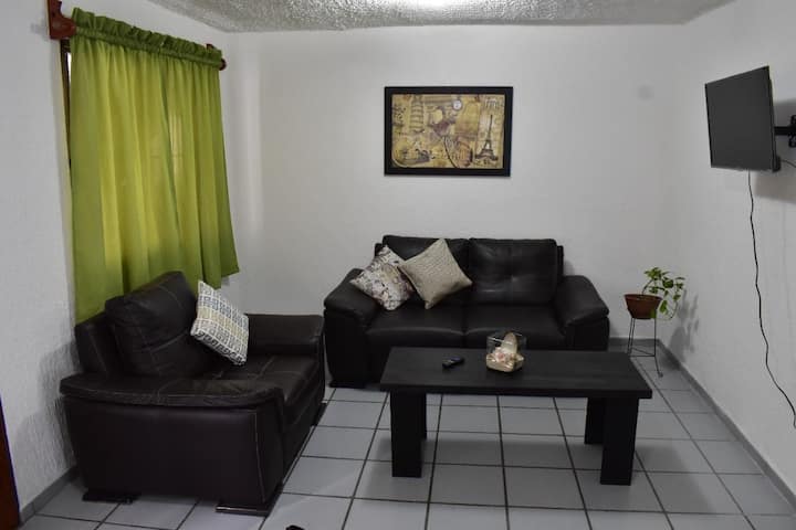 Cómodo Departamento A 20 Minutos De La Feria - León, México