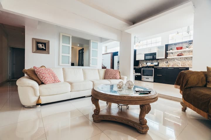 Miramart 2 Bed 2 Bath W/ Garage. Fully Equipped! - San Juan