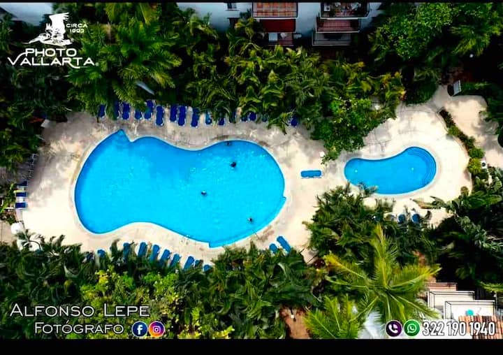 Departamento A 750 Metros De La Playa Con Alberca. - Puerto Vallarta