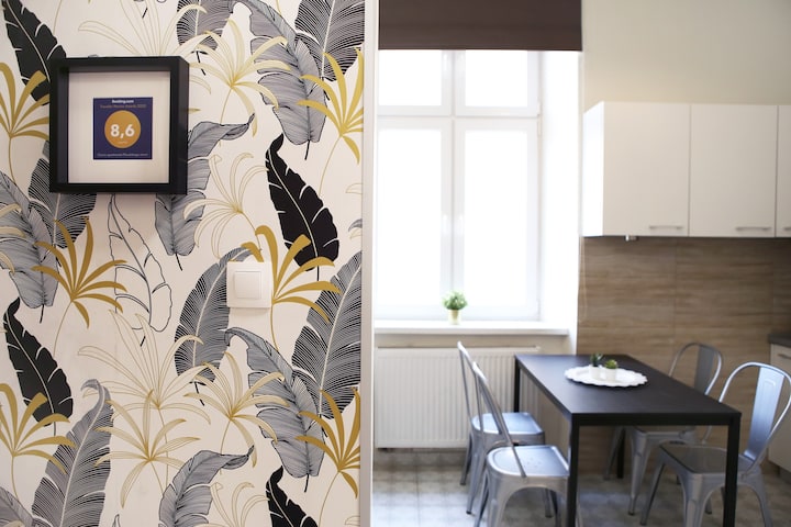 Next To Jagiellonian University, Flat With Balcony - Krakow
