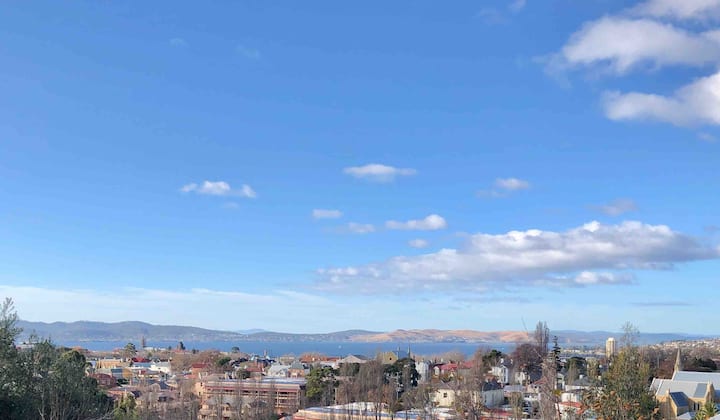 Luxury City Apartment With Water Views & Osp - Hobart