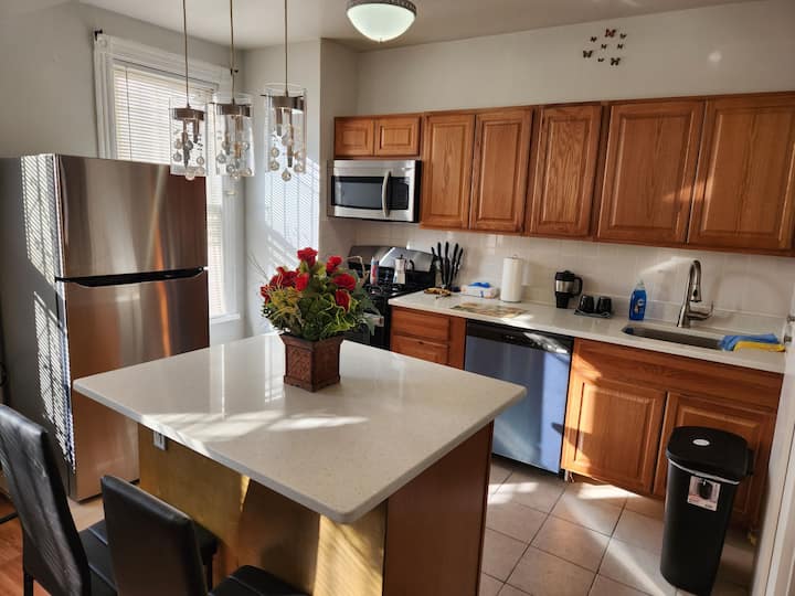 1a Nice 3-bedroom Apt 15 Min Jfk - Queens, NY