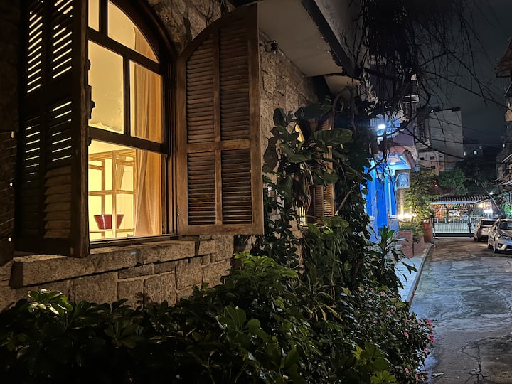 Lindo Apartamento Térreo Em Vila - Copacabana