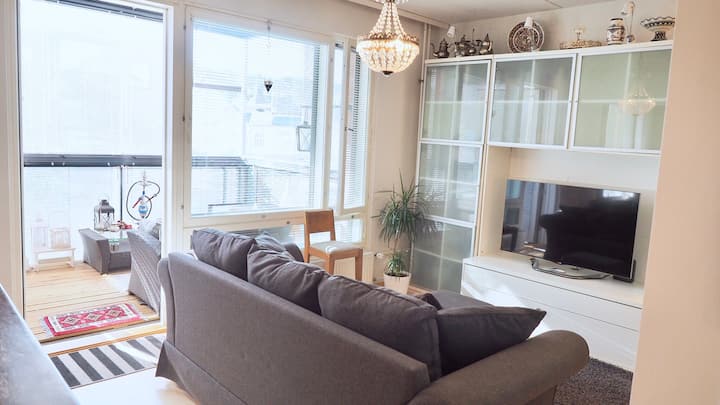 Cosy Apartment In A Trendy Area Near Everything - Helsinki