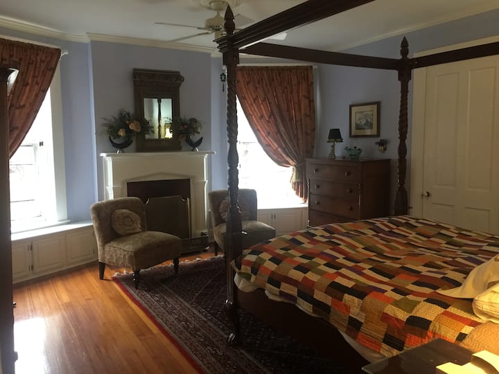 The Historic Breckinridge House- Entire 2nd Floor - Lexington, KY