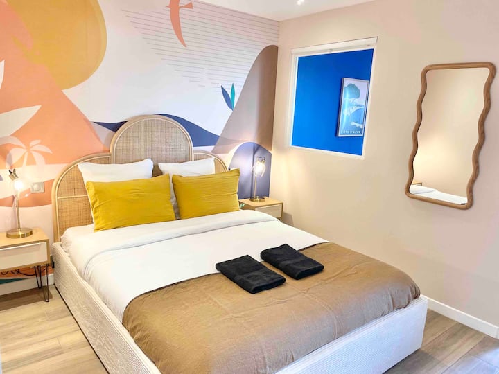 Rg1 Perle|plage5mn à Pied,parking,a/c&kid Friendly - ibis budget Antibes Sophia Antipolis