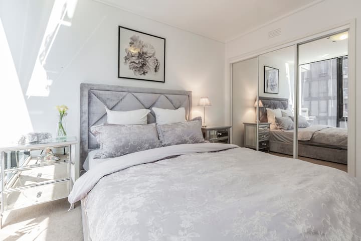 [Free Parking] Modern 2-bedroom @ Southbank + Wifi - Melbourne