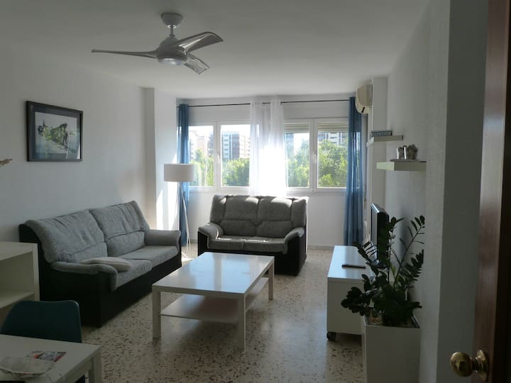 Amplio Y Luminoso Apartamento A 7 Min De La Playa - Almería