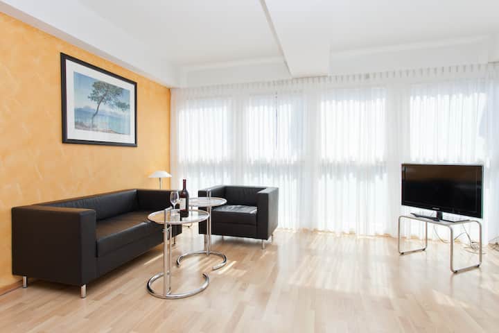 Komfortables Apartment In Tempelhof. - Berlín