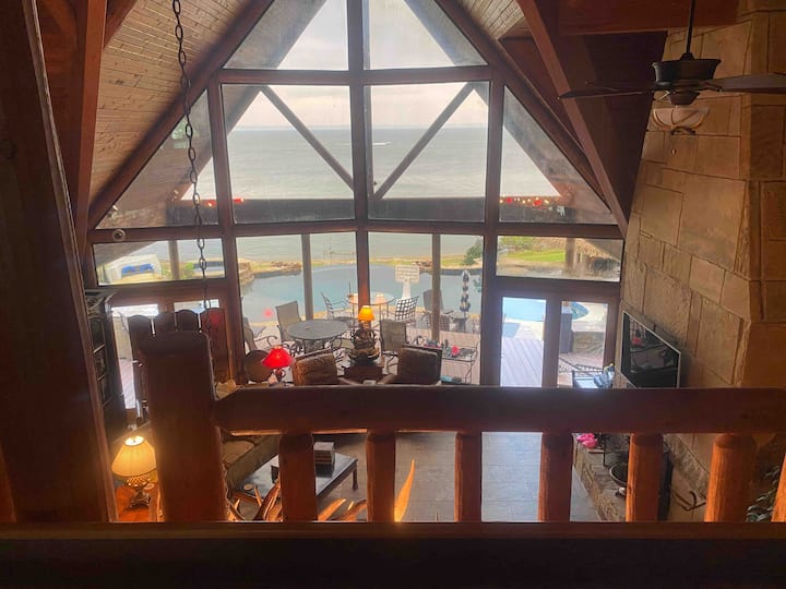 Lake Front Cabin/theater/gameroom/spa/sleeps 30+ - Lake Texoma