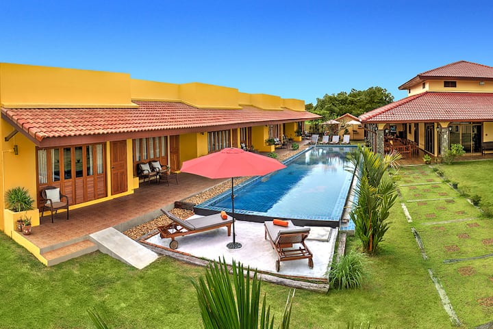 ⭐Marigold Resort 8br W/ Large Pool & Garden - Pattaya City