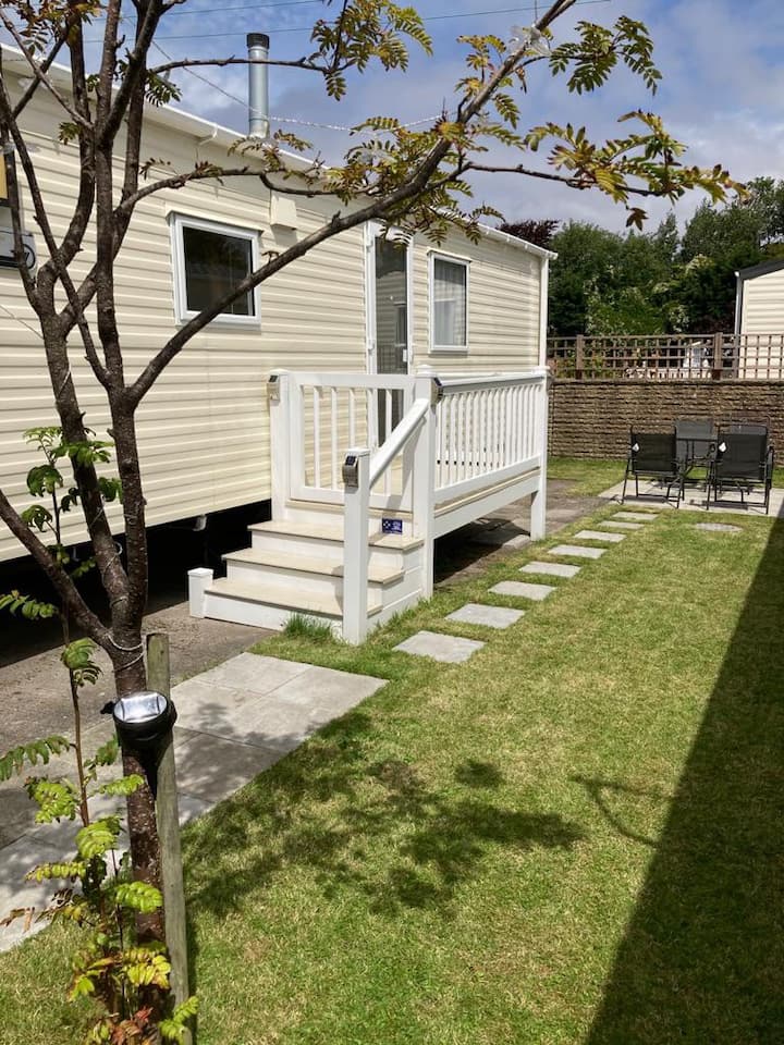 3 Bedroom Gold (337) On Popular Camp Site - Burnham-on-Sea