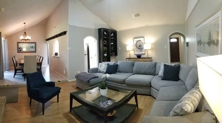 Gorgeous New Listing In The Woodlands. A Must See! - The Woodlands, TX