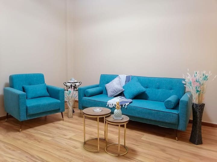 Achrafieh Vintage Apt,24/7power, Garden Bbq Hottub - Beirut