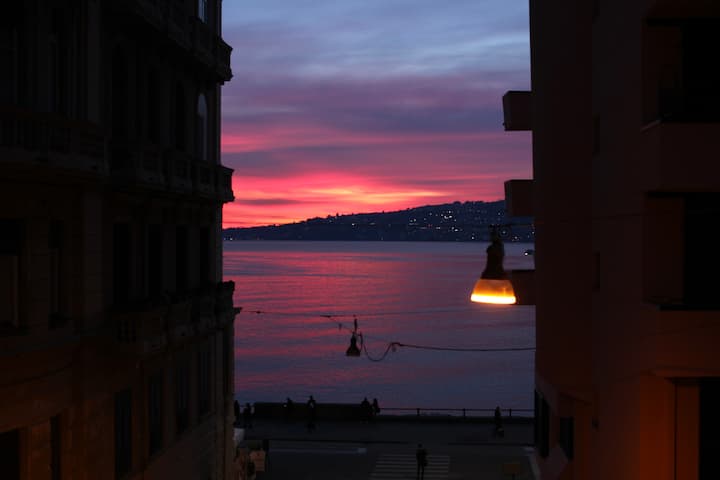Napolixsuite. La Finestra Sul Lungo Mare. - Naples