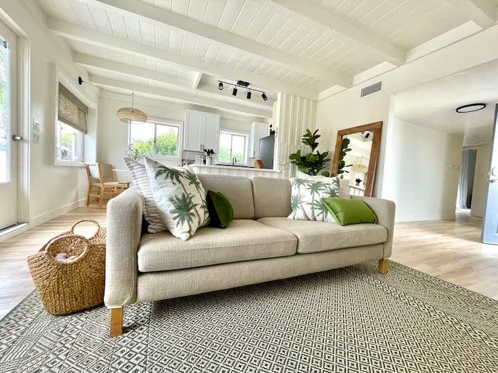 Surf Shack - 5min To Beach, 12min To Legoland! - Rancho Santa Fe, CA