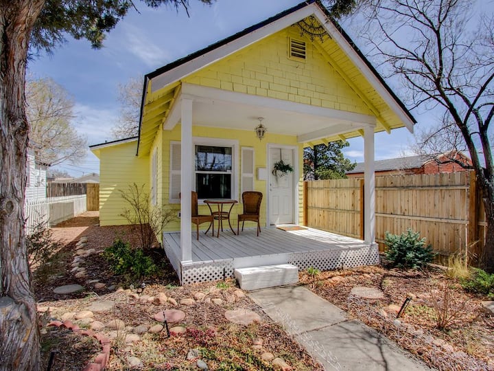 ✵ Downtown Couples Retreat In The Hip North End ✵ - Colorado Springs