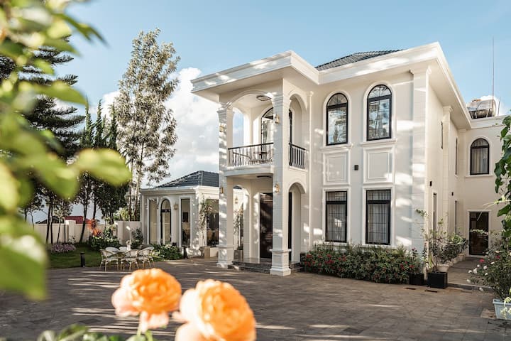 Villa  Tại Trung Tâm Đà Lạt - Dalat