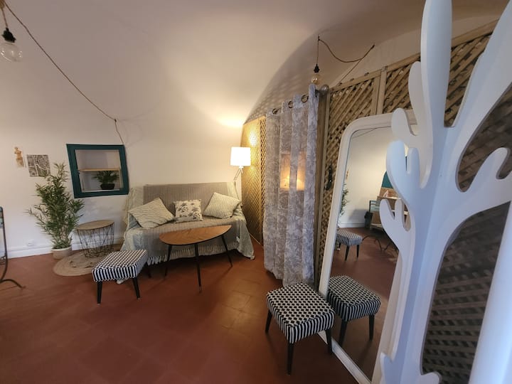L'atypique Studio, Climatisé - Nîmes