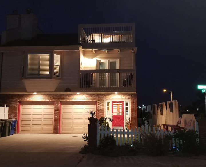 Beach House Oxnard~has It All! - Port Hueneme, CA