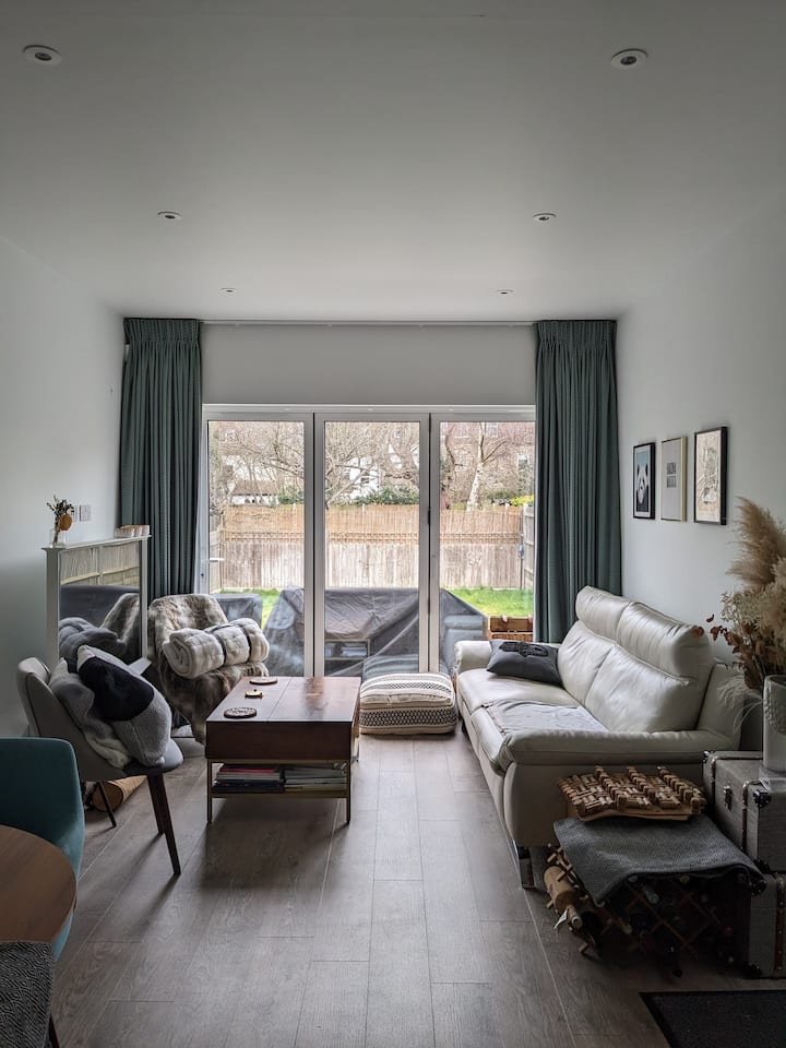 Double Room + Garden (Suited To Digital Nomads) - Beckenham