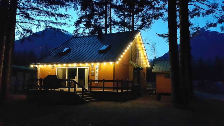 Mountainside Getaway, Perfect Place For Families! - Packwood, WA