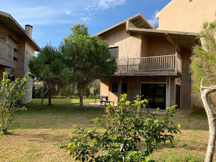 2 Maisons Pieds Dans L'eau Avec Un Grand Jardin - Kélibia