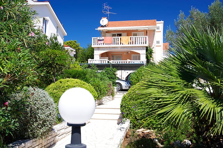 Sea View,apartment Close To Sea - Vela Luka