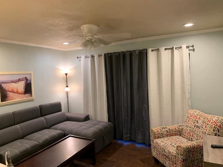 Da Hideaway Ocean Front Condo On Seawall - Tiki Island, TX