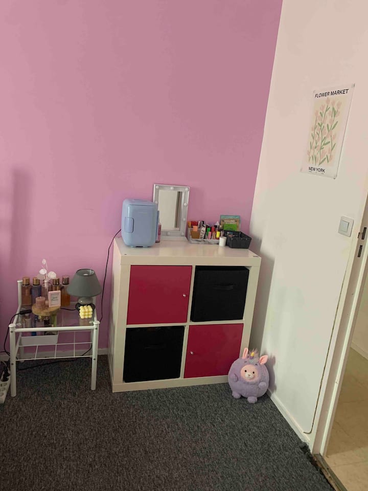Jolie Chambre Chez L’habitant (Femme Uniquement) - Nanterre