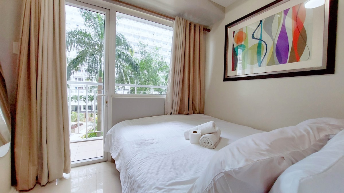 Amazing 1BR w/ balcony @ shell residence MOA Pasay - Apartments for ...