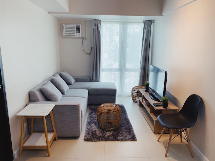 1 Bedroom Solinea, Hi-speed Internet, Netflix - Cebu City