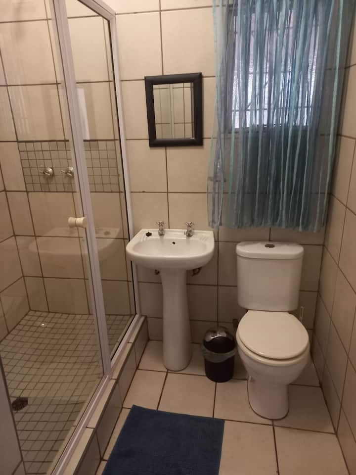 Shantilane Guesthouse Room 5 - Kuruman