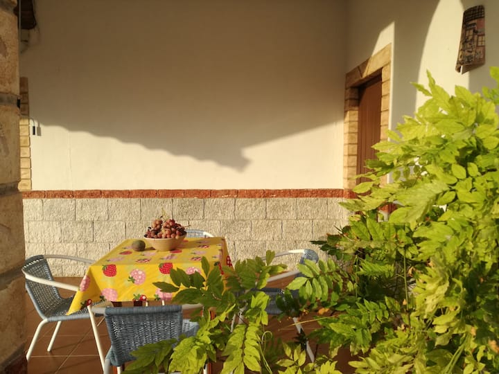 Romántica Casa Rural Rodeada De Mangos - Comares